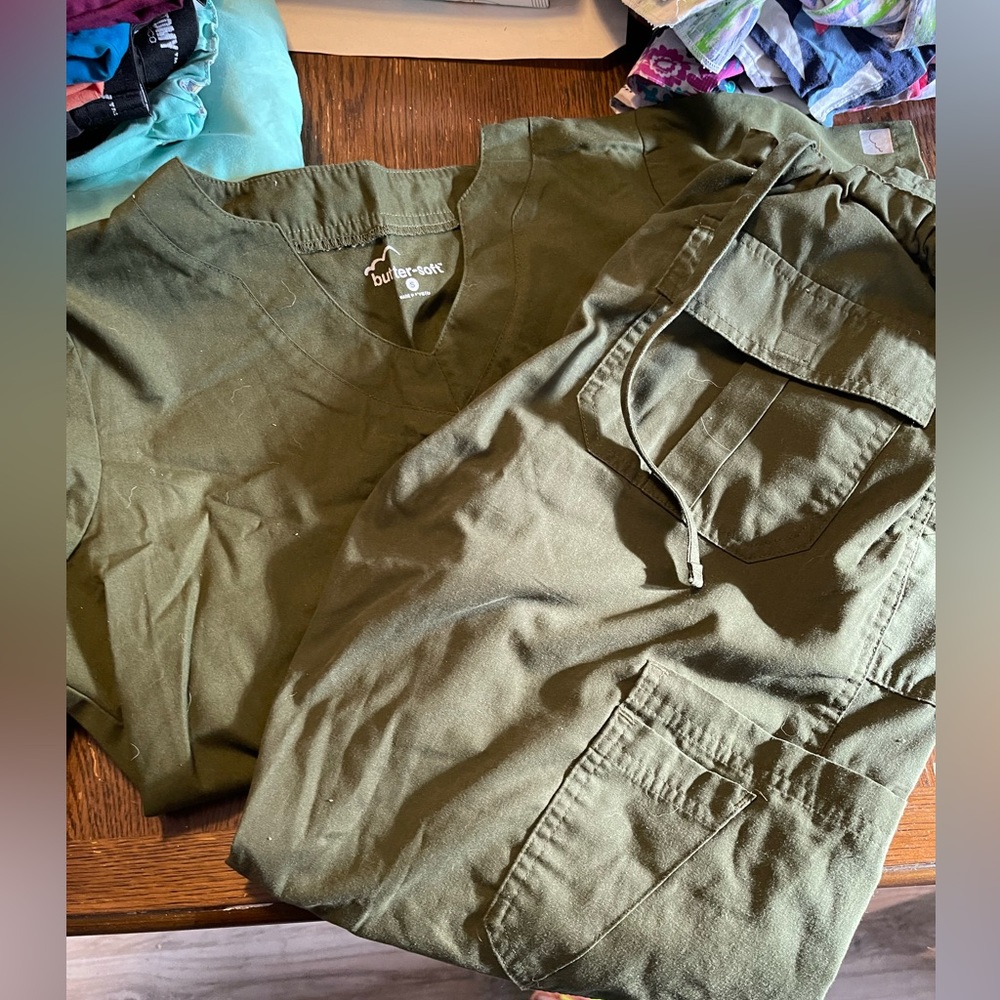 Olive Green Butter Soft Scrub Set - Gem